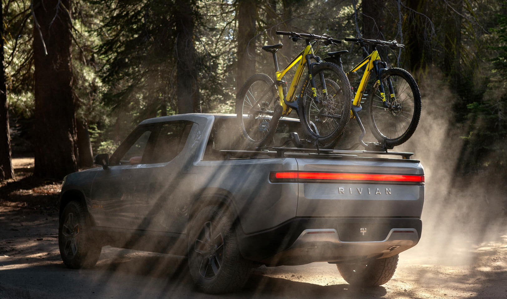 Rivian R1T ready to travel: electric pickup has been outfitted with a ...